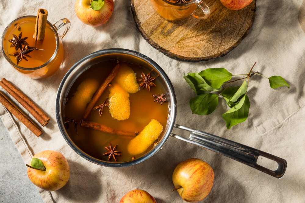 Mulled Cider cocktail recipe - Make Me a Cocktail