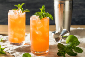7 Cocktail Trends For 2026 The Future Of Mixology Level Up Make Me