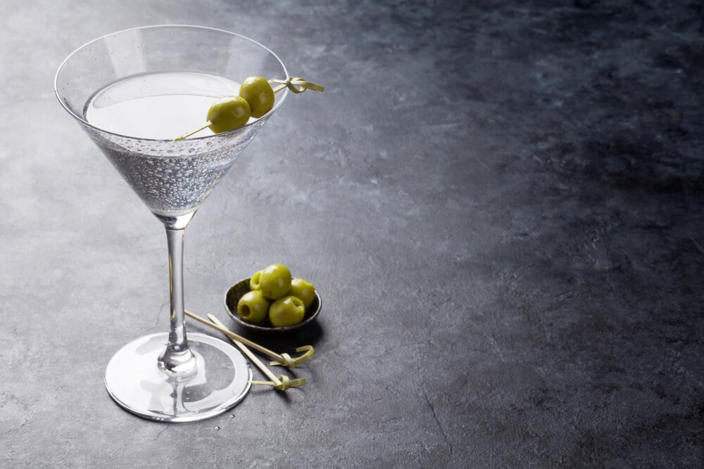 Vodka Martini cocktail recipe - Make Me a Cocktail