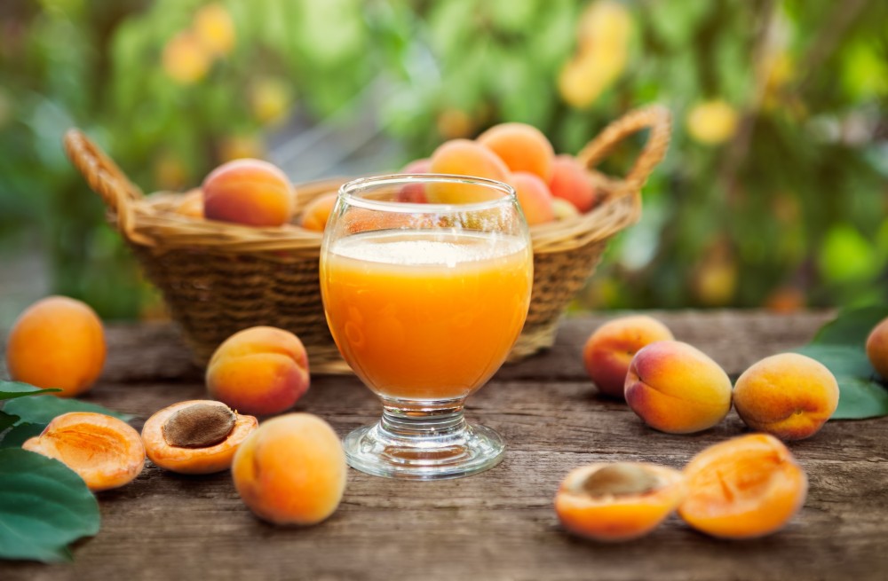 Top ten Apricot Juice cocktails recipes - Make Me a Cocktail
