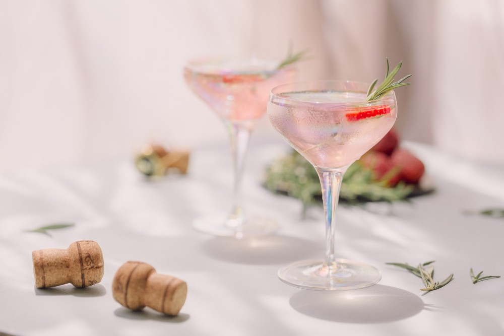 Hedgerow Royale cocktail recipe - Make Me a Cocktail
