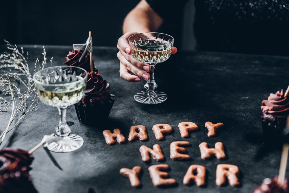5 Cocktails to Aid Your New Year’s Resolutions - Blog post - Make Me a ...
