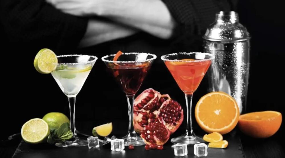 Global Cocktail Trends 2025 and How to Create Them at Home - Blog post ...